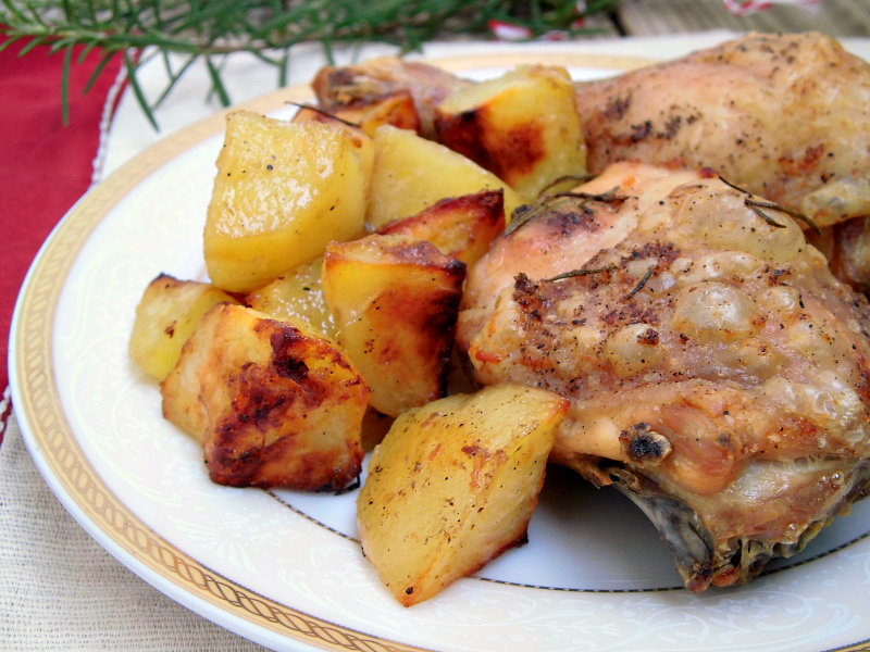 Pollo al forno con patate - Home Sweet Home